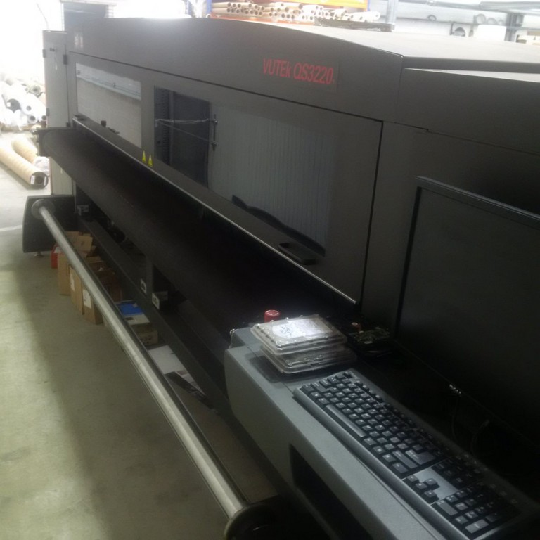 EFI VUTEK QS3220 | Machinery Europe